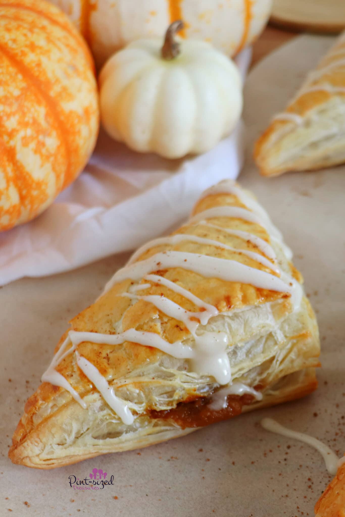 Easy Pumpkin Pie Turnovers · Pint-sized Treasures